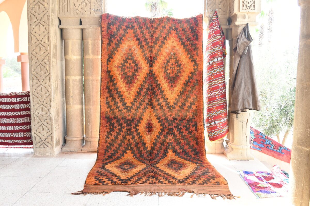 Tapis Marocain : Vintage Handcrafted Moroccan Design 394 cm x 192 cm ...